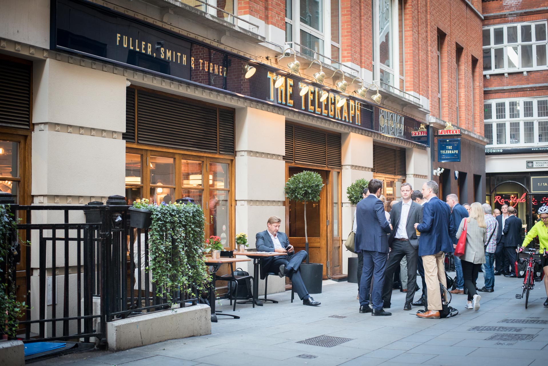 The Telegraph - Fuller's Pub and Restaurant in Moorgate