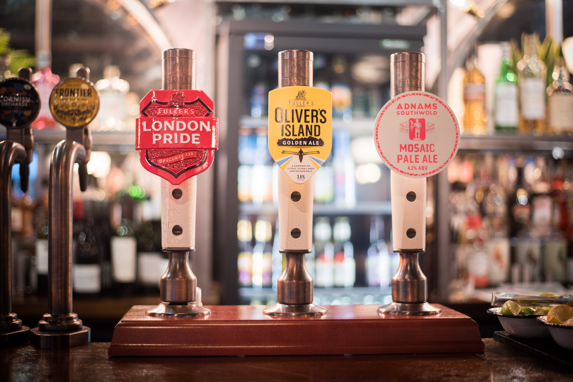 Drink at The Telegraph Pub & Restaurant, Moorgate